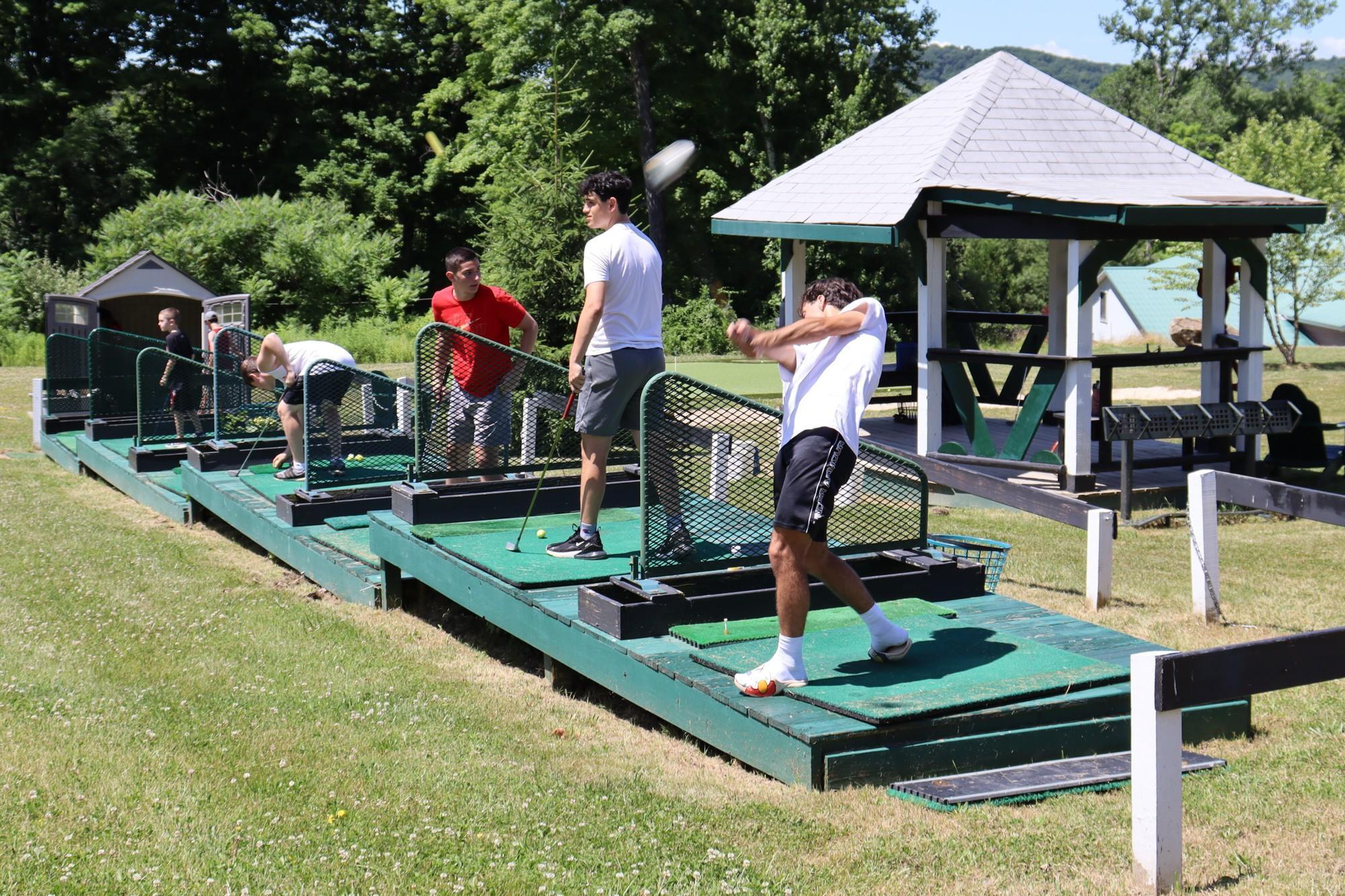 Golf Summer Camp Program | Camp Pontiac